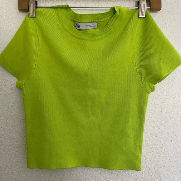 Zara | Tops | Zara Short Sleeve Crop Top | Poshmark